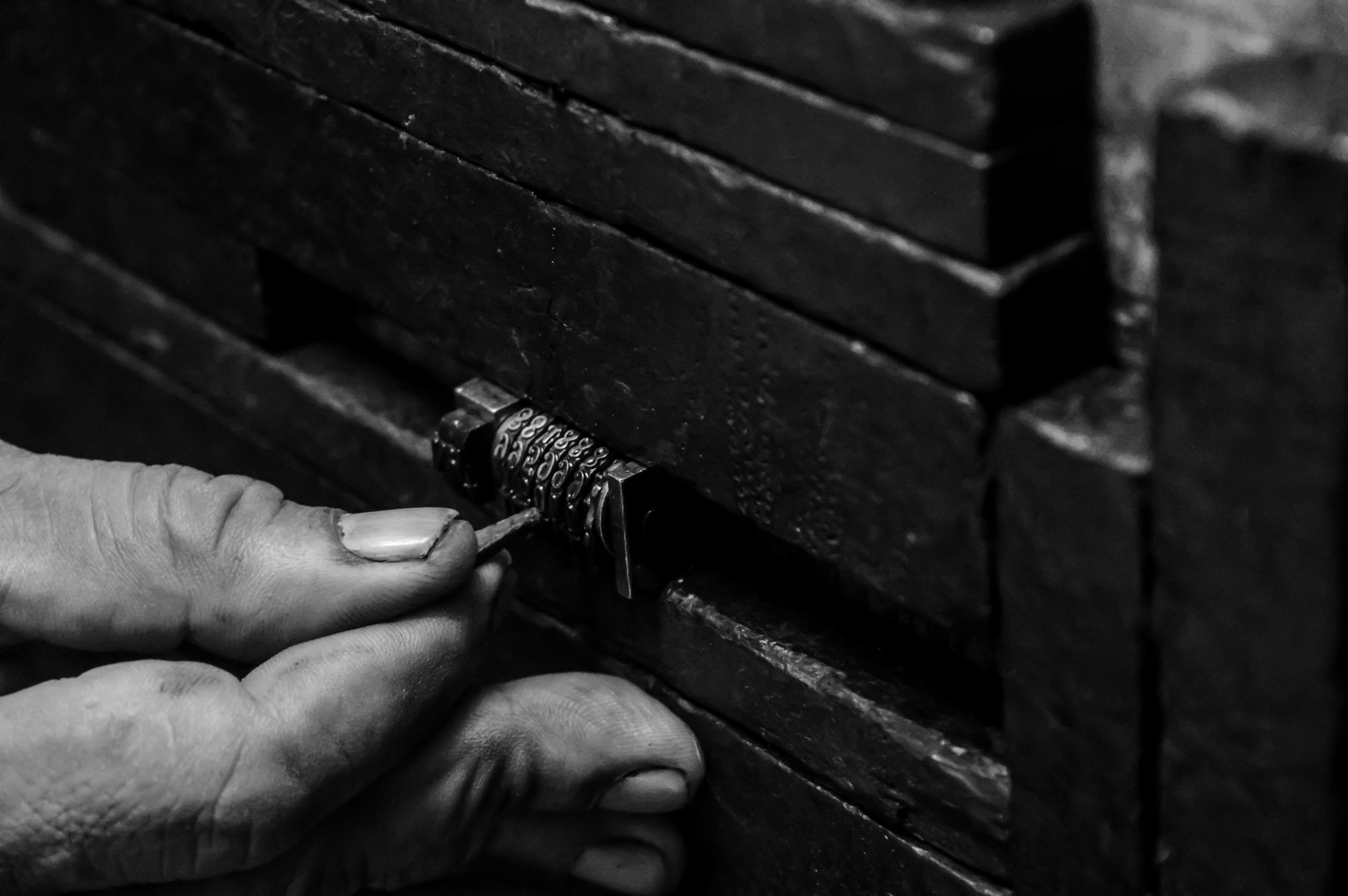 HOW TO PICK A LOCK 101 how-to-pick-a-lock-101
